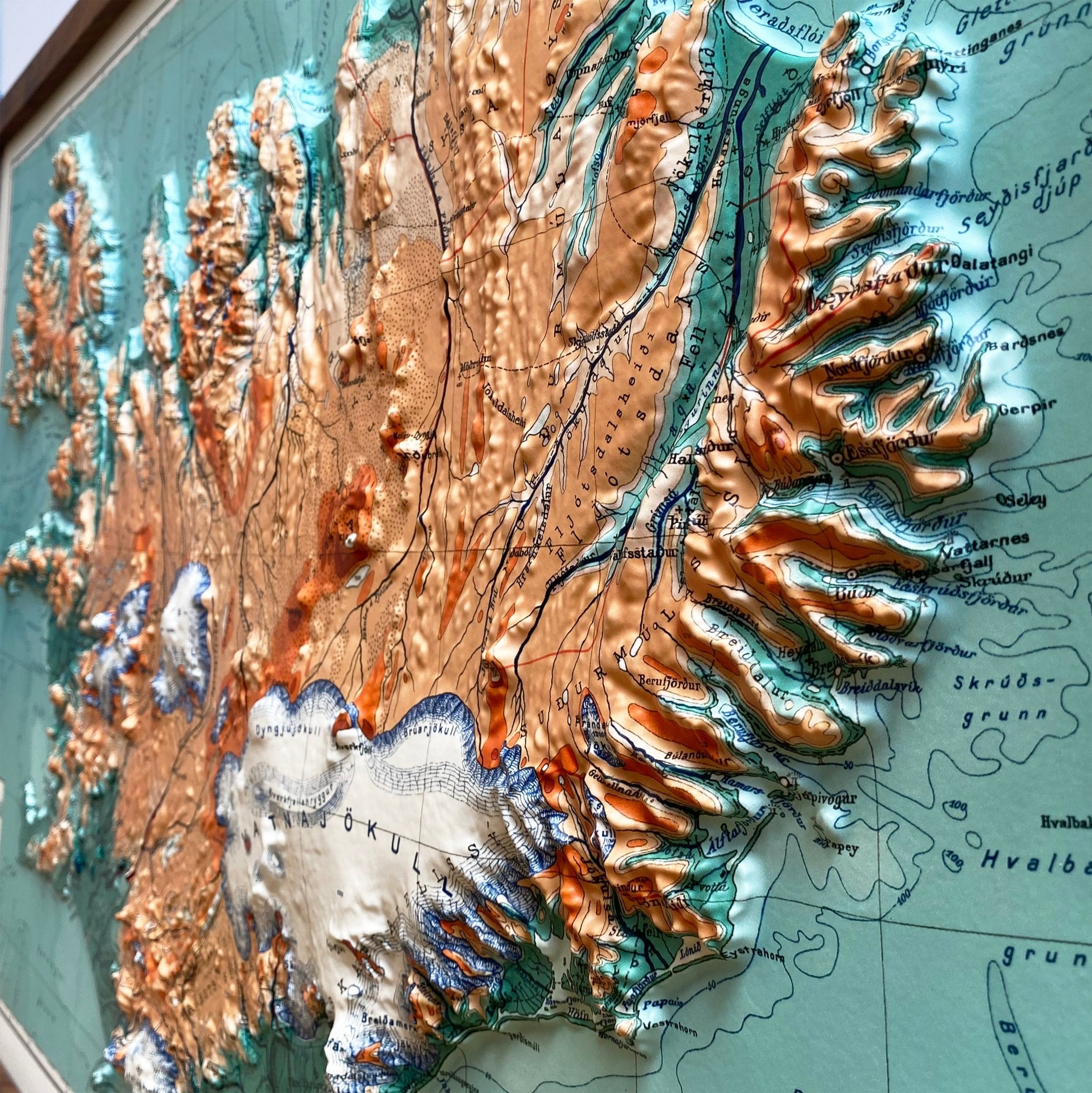 Vintage 3D Raised Relief Map of Iceland 1928 – Muir Way